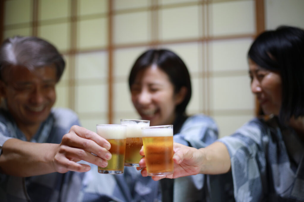 How to Say Cheers in Japanese (Kanpai and More!) - Team Japanese