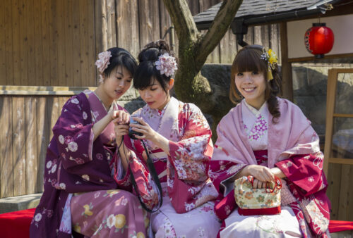 17 Traditional and Unique Japanese Colours You've Probably Never Heard ...